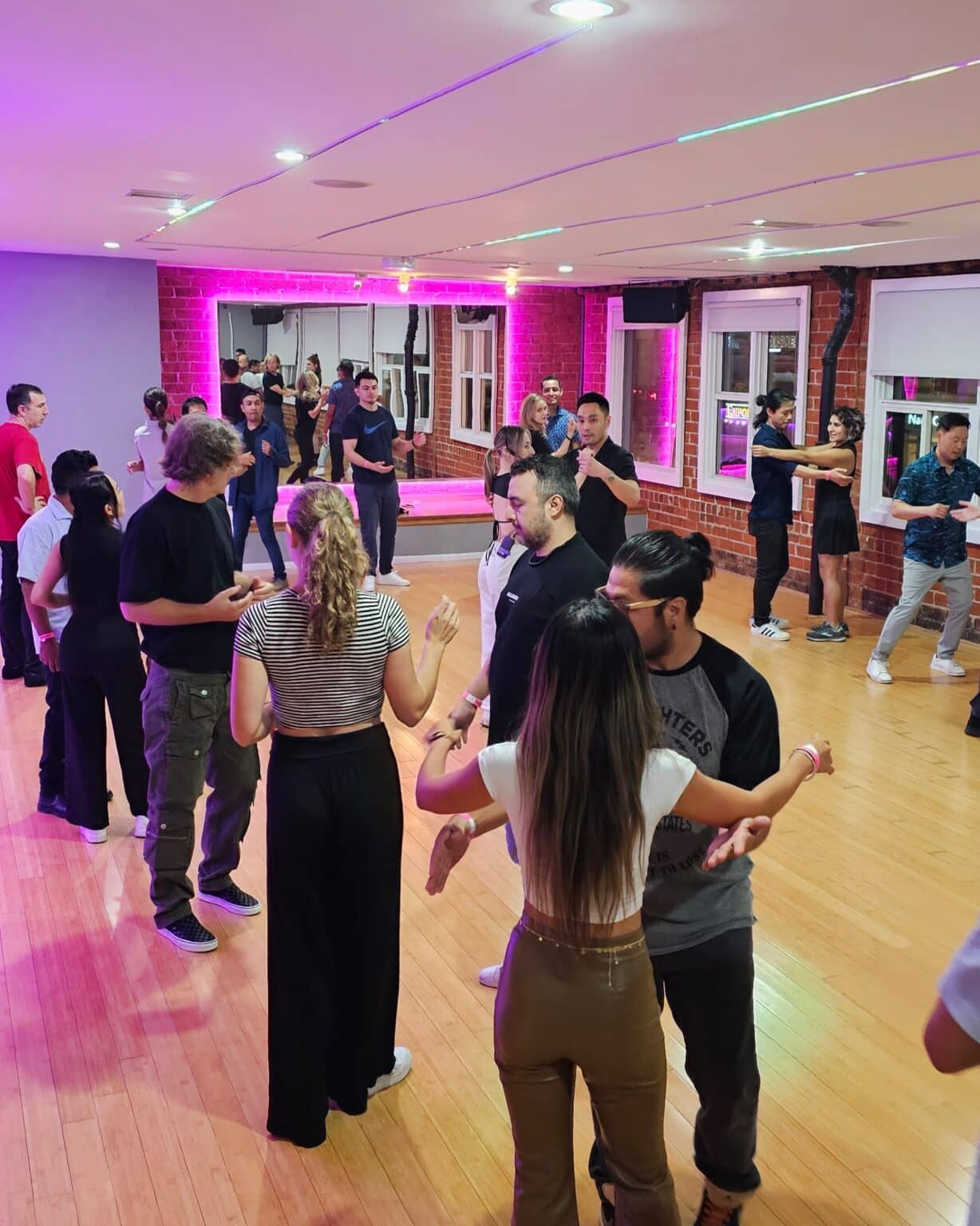 Salsa & Sensual Bachata Classes in Los Angeles | Dancer University